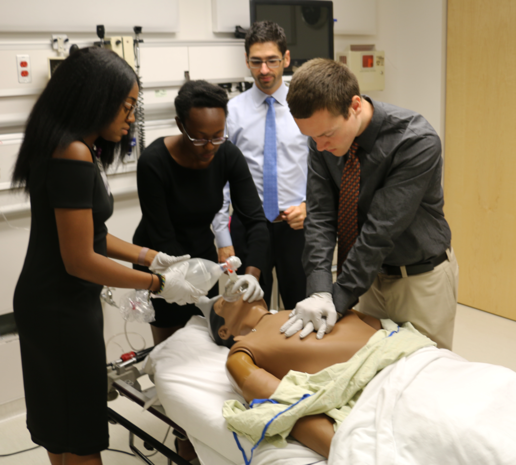 First-Year Medical Students Explore Curriculum and Profession - News Center