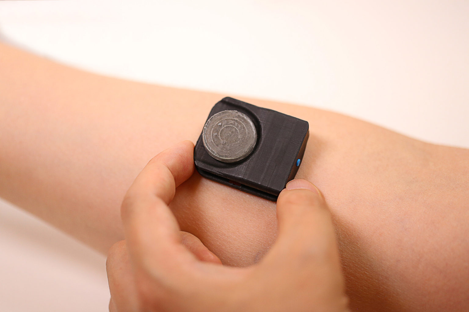 New Wearable Device is the First to Gauge Health by Sensing Gases ...